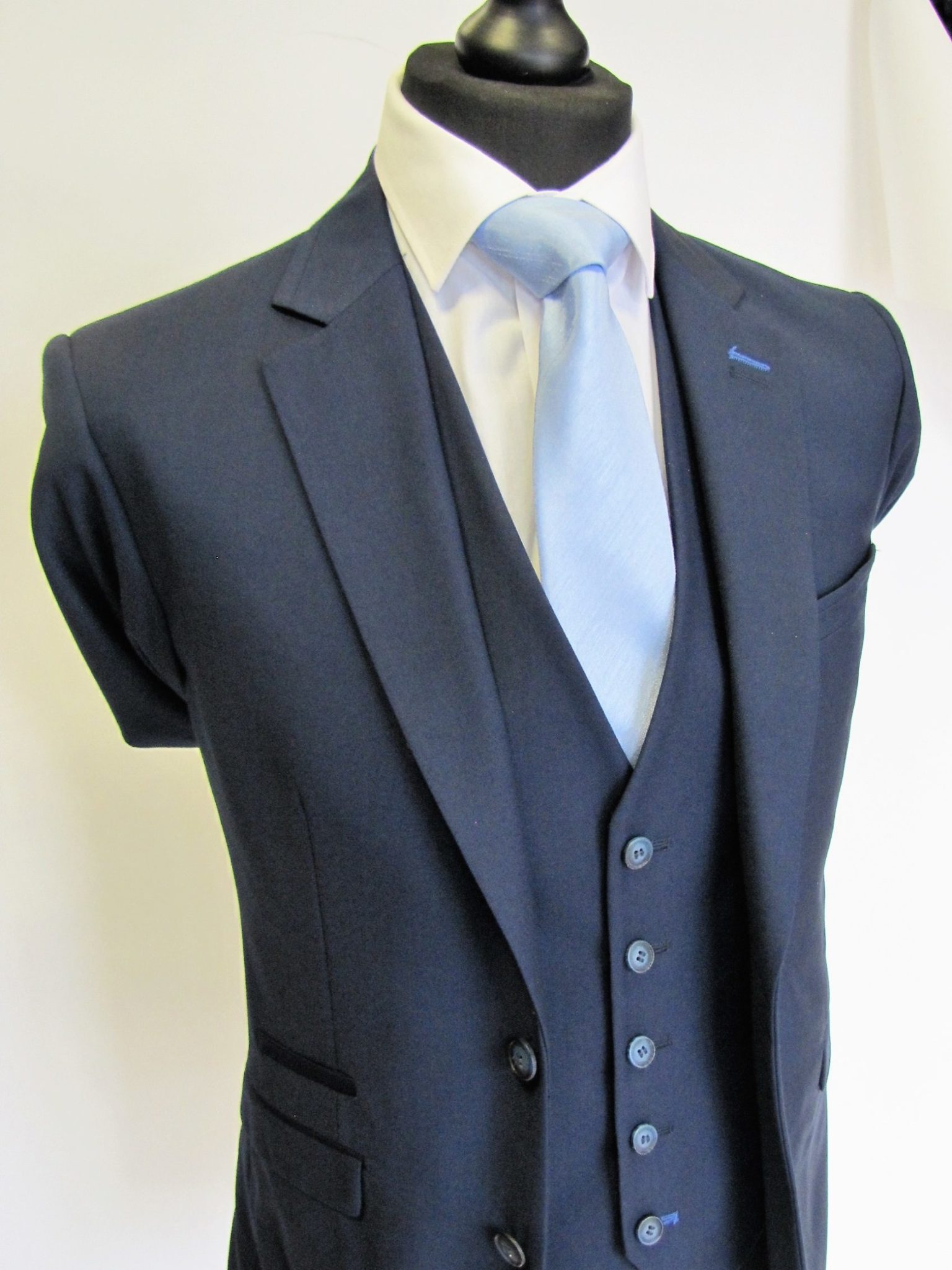 SUITS TO PURCHASE Archives - Dublin Formal Wear